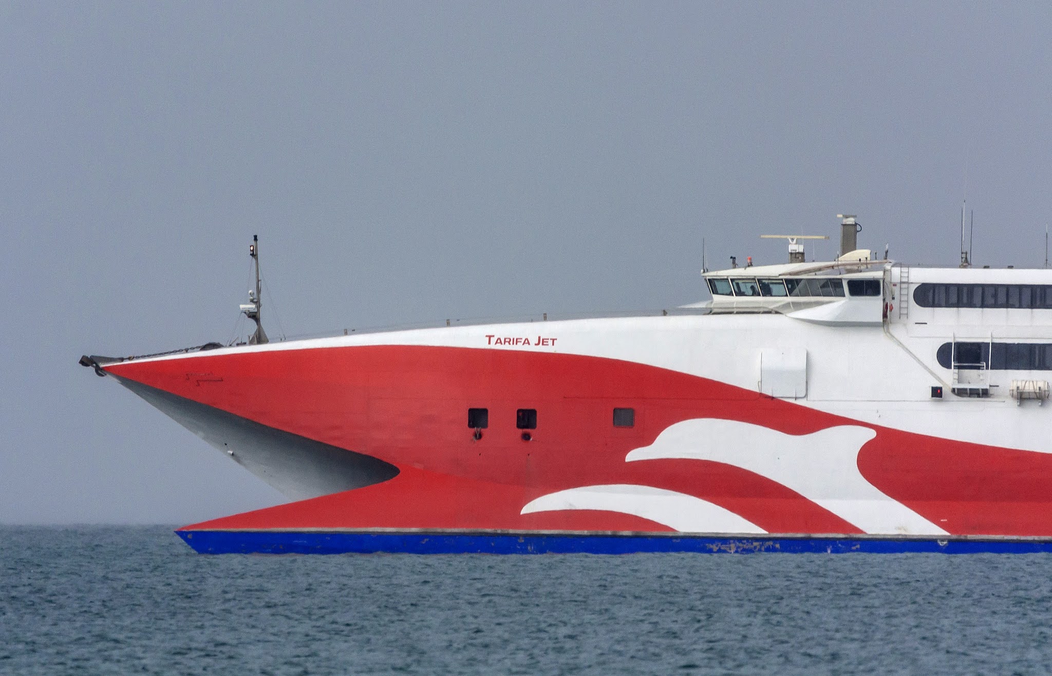 Paso exprés por seco para el «Tarifa Jet» de FRS en Gibdock – FERRYBALEAR