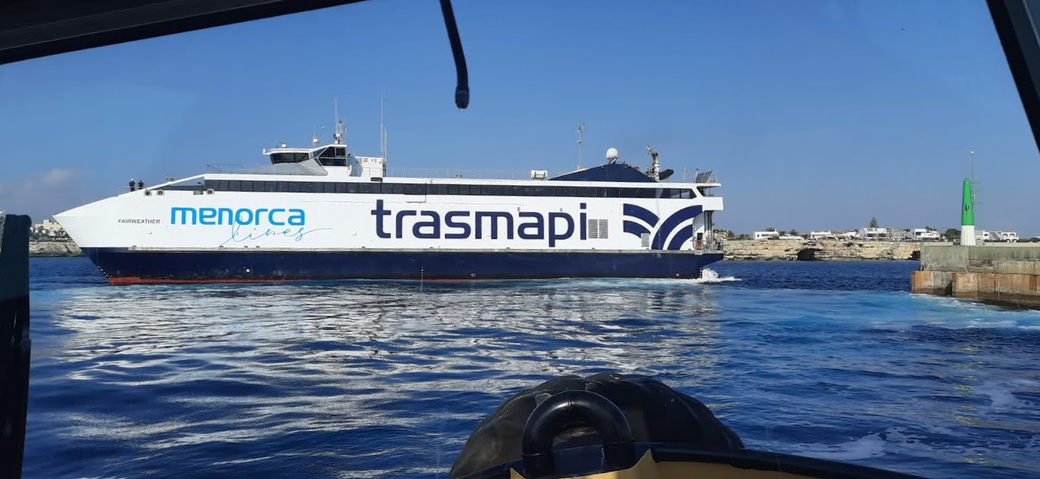 El «Fairweather» de Menorca Lines llega a Ciutadella – FERRYBALEAR