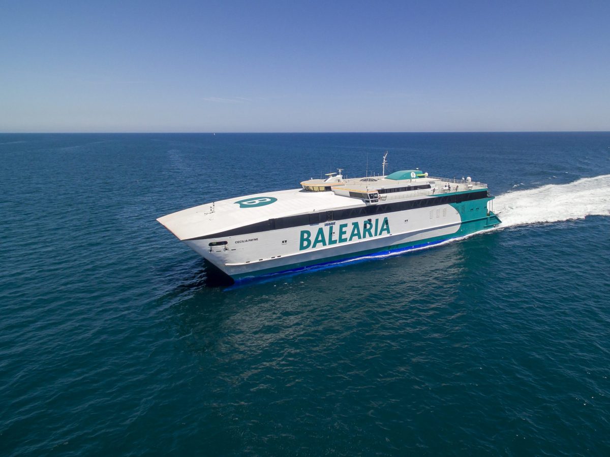 Baleària vuelve a conectar Barcelona con Menorca y Mallorca en alta ...