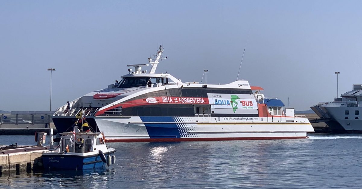El “Aquabus Jet 2” une al fin las Pitiusas – FERRYBALEAR