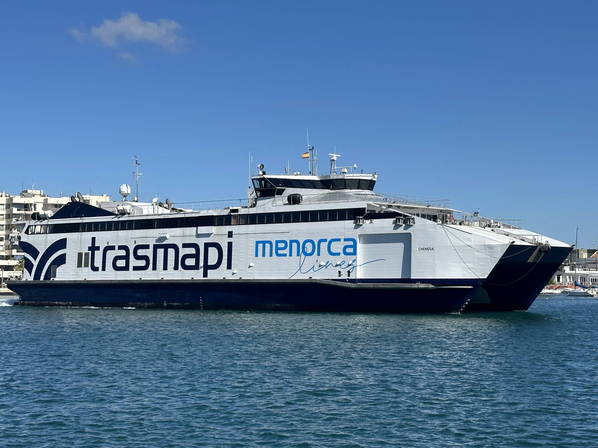 Menorca Lines cumple su segundo aniversario transportado a más de 150. ...