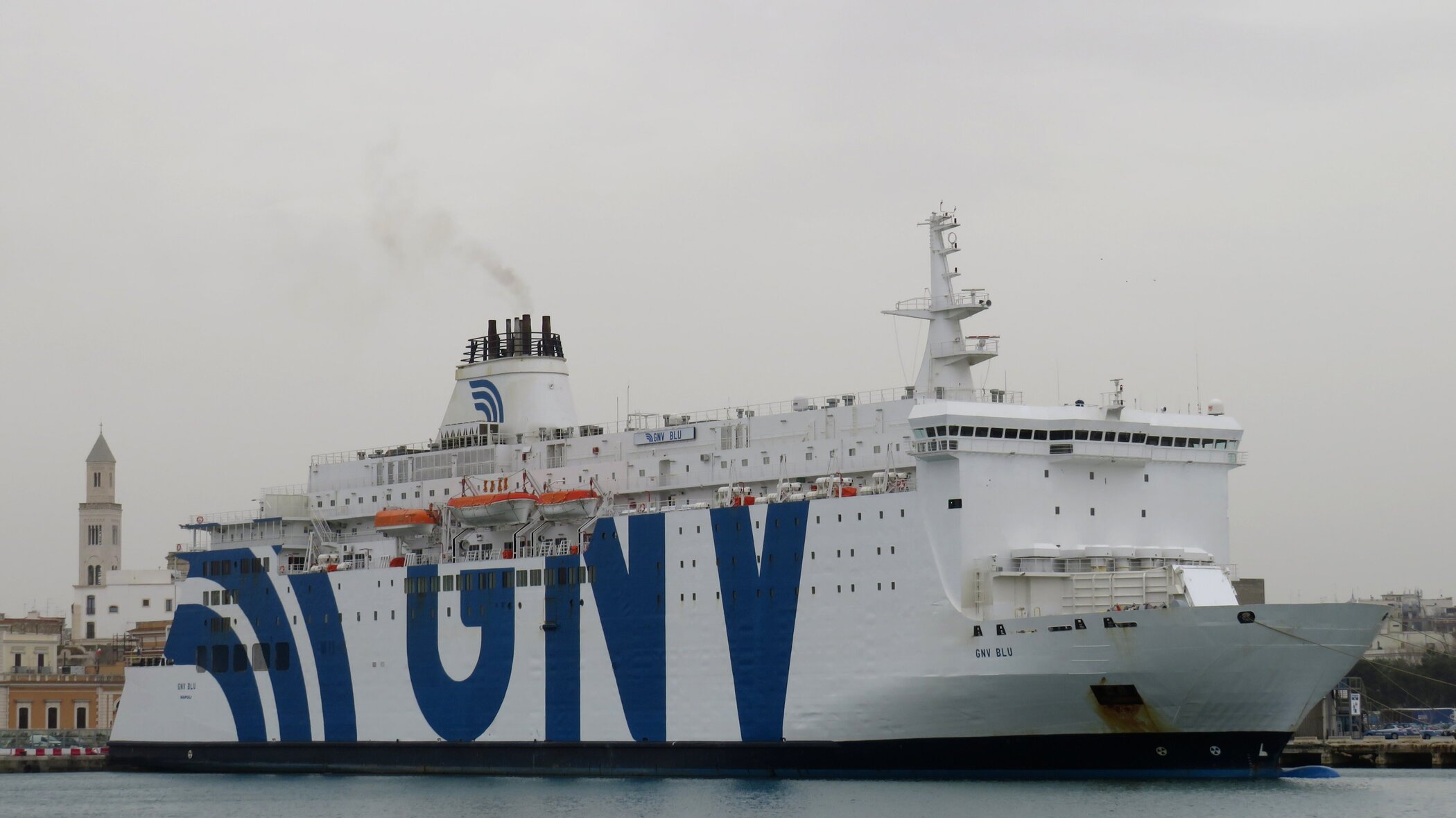 El Ferry «GNV BLU» será el destinado por GNV a la ruta Almería-Nador ...