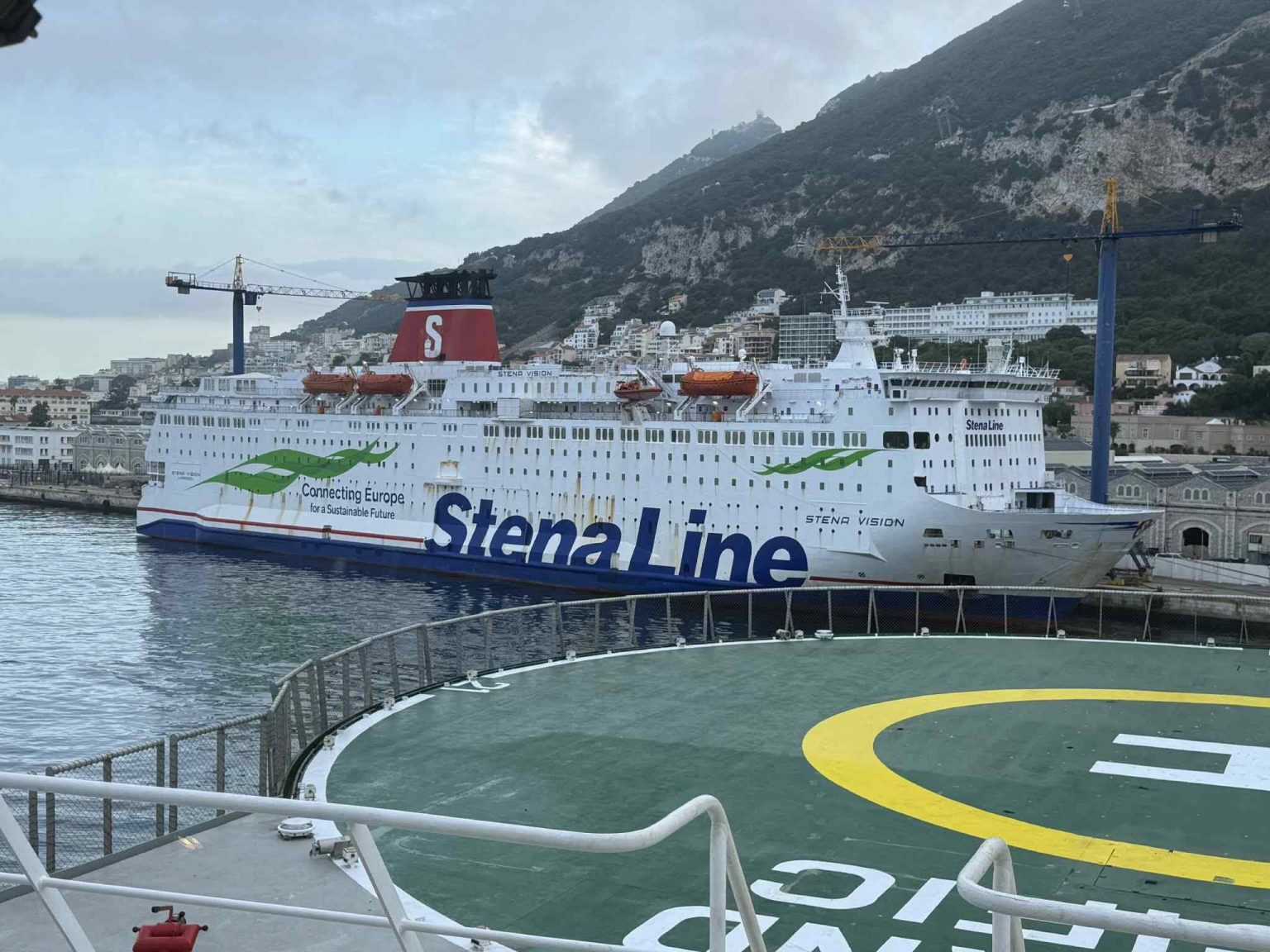 El «Stena Vision» de AML Stena en Gibraltar – FERRYBALEAR